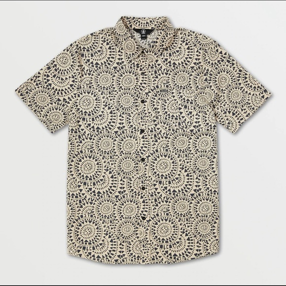 Volcom | Shirts | Volcom Warbler Shortsleeve Woven Medallion Buttonup ...